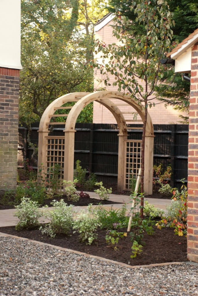 Timber Arch | Lisa Cox Garden Designs Blog