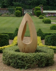 Wooden garden sculpture by Martin Pigg | Lisa Cox Garden Designs Blog